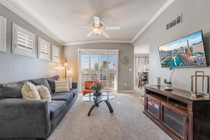 Sin City Oasis - Las Vegas, NV