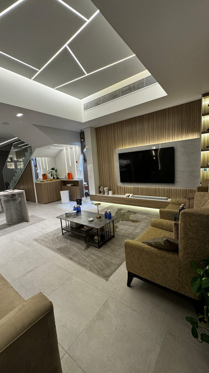 Mag City Mbr - Dubai