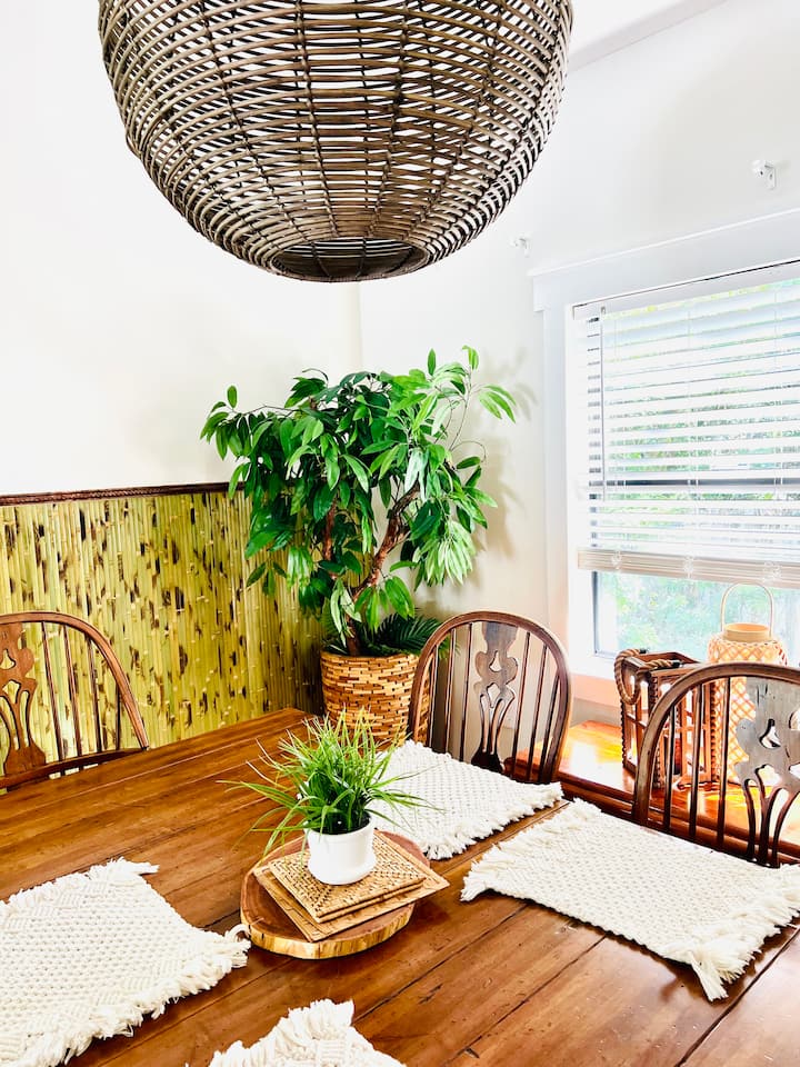 Boho Bungalow With Pool. Cute & Clean - Sarasota, FL