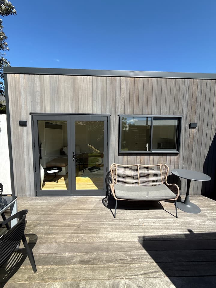 2 Bedroom Dwelling Seconds From Beach And Bayfair - Tauranga