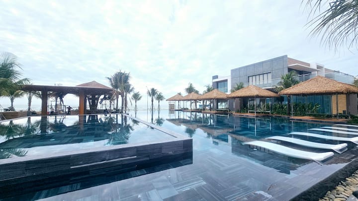 Villa Sát Biển 5 Phòng Ngủ - La Gi