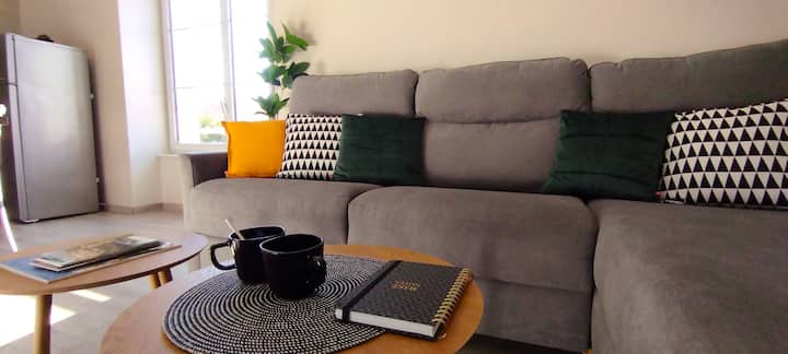 L'appart Le 1952 - Proxi Ciné Et Port - Parking - Dole