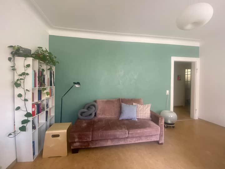 Cosy Room In Big Antic Flat - シュトゥットガルト