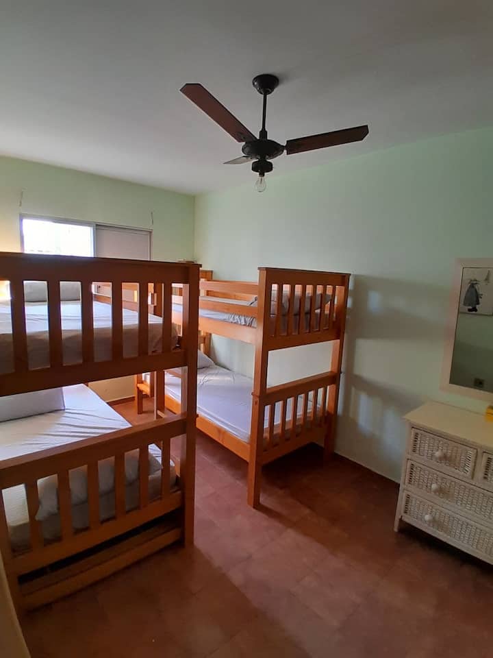 2 Quartos Próx Praias, Mobiliado C Wi-fi - Guarujá