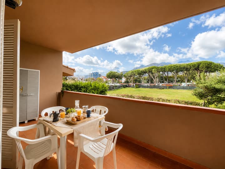 Appartement De 2 Pièces Avec Piscine,garage Et A/c - Loano