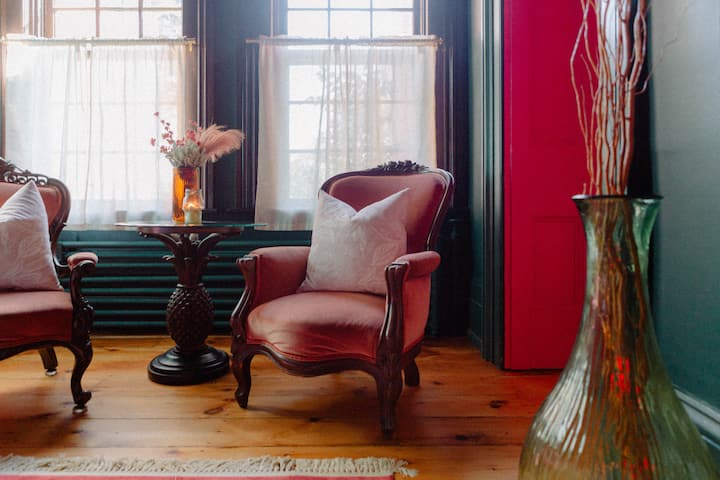 Stylish Apartment In Historic Home Close To Pec - Belleville