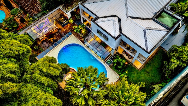 Mansión/ 5 Minutes Provenza/ Pool/ Private Hibachi - Medellín
