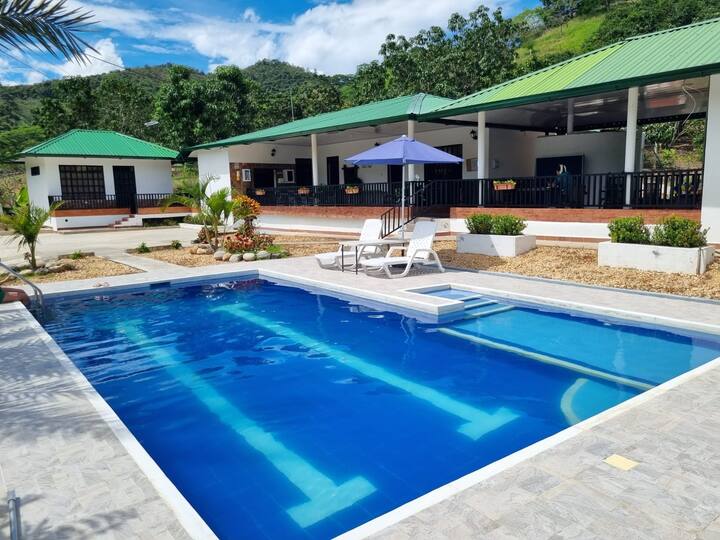 Finca-casa Campestre Piscina, Naturaleza - Tocaima - Apulo