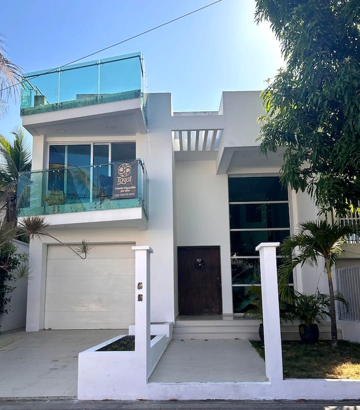 Cabaña Amplia, Cerca De Todo - Covenas