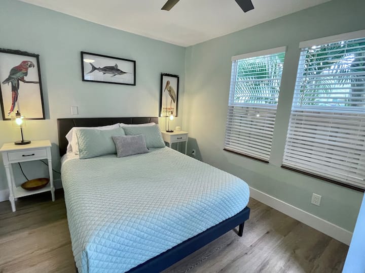 Private Cottage Near Beach & Downtown, Bikes - Lake Worth Beach