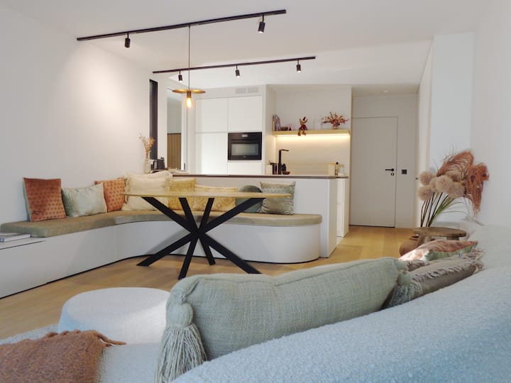 Toplocatie Inclusief Garageplaats In Knokke - Brujas