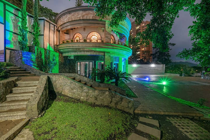 Poblado Mansion/ Private Professional Club/pool - Envigado