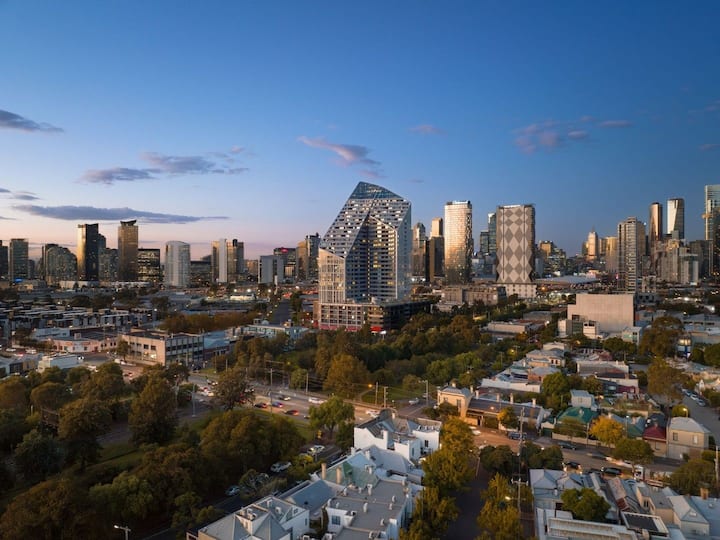 Stunning View & Experience - Carpark Pool Gym Incl - Melbourne