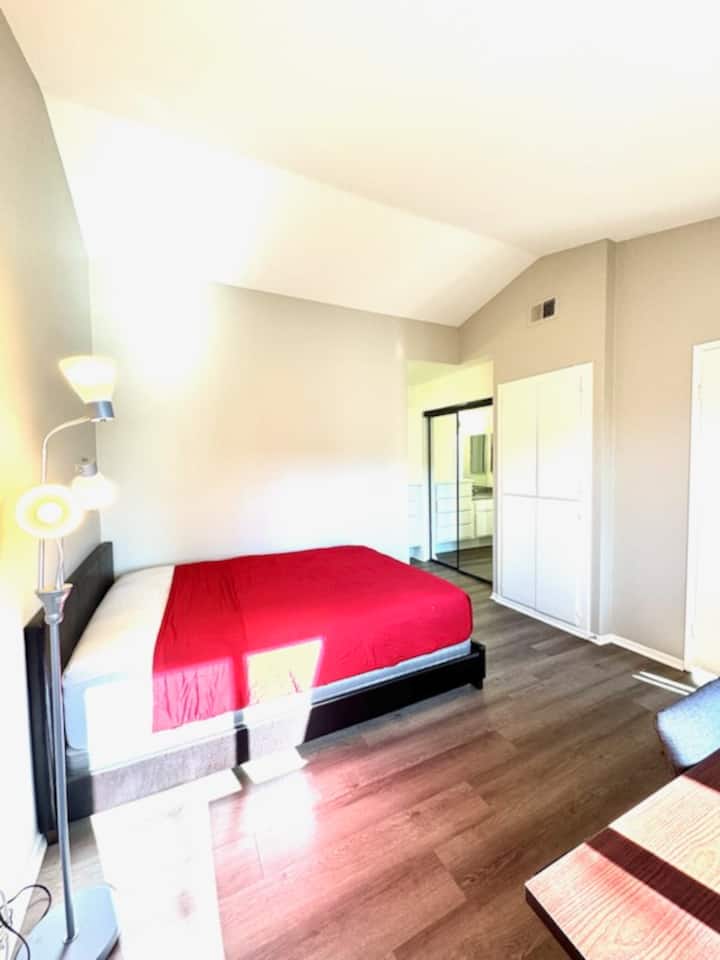 The Entire Apartment In Oc - Lake Forest