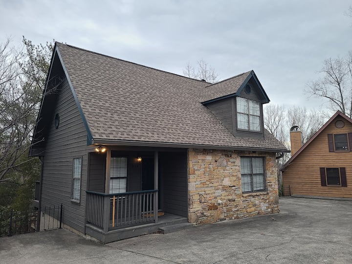 Magnolia Cottage - Pigeon Forge, TN