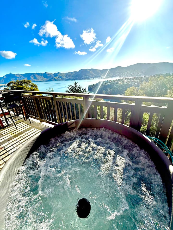 Stunning House With Spa & Incredible Views - Lyttelton