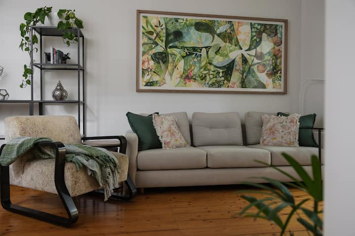Pet-loving Early Workers Cottage - Saint Kilda