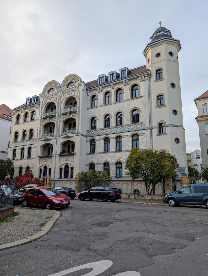 Elegante Jugendstil Wohnung Im Villenviertel - Leipzig