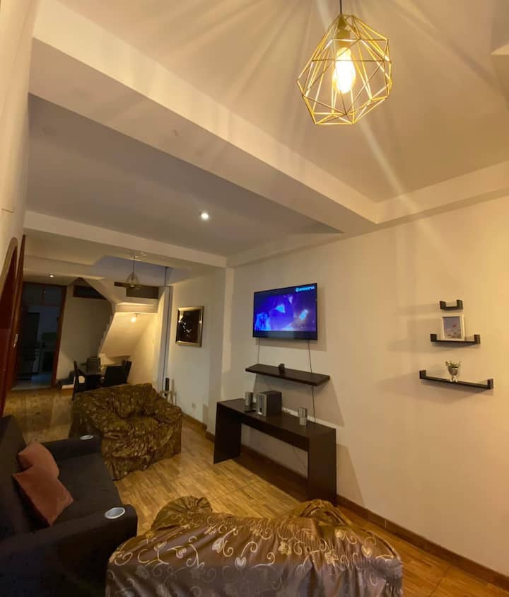 Departamento 1 Piso En Tacna - Cochera Privada - Tacna