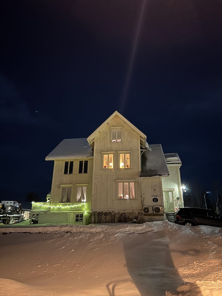 Leilighet I Villa. Sentrumsnært. - Tromsø