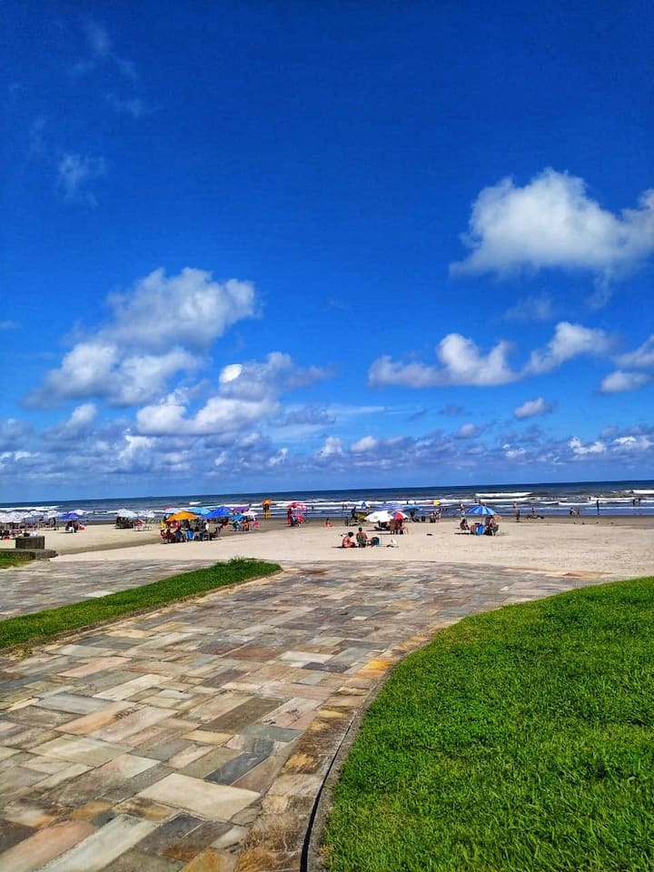 Pé Na Areia Vista Ao Mar Em Praia Grande - Praia Grande