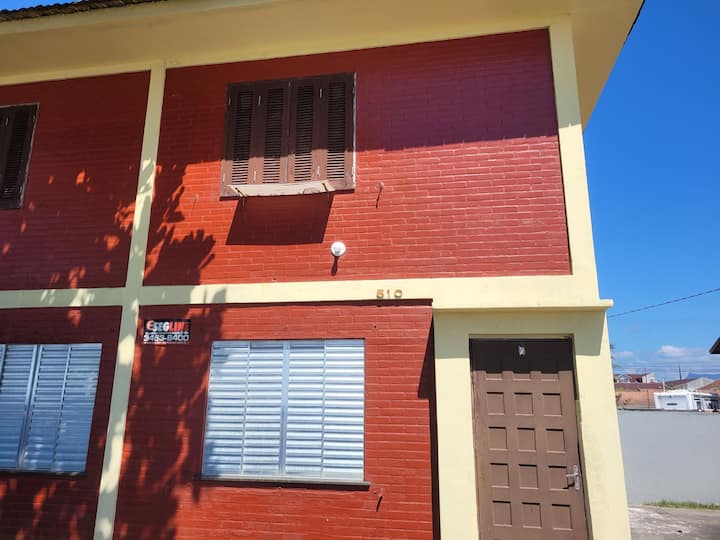 Apartamento Terreo De Frente Para Praia - Matinhos