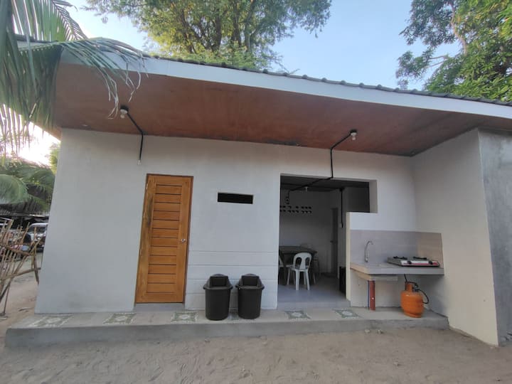 Laiya Barkada/family 6pax