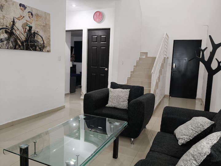 Casa 3 Recámaras C/baño Privado C/u - Facturamos - Mérida