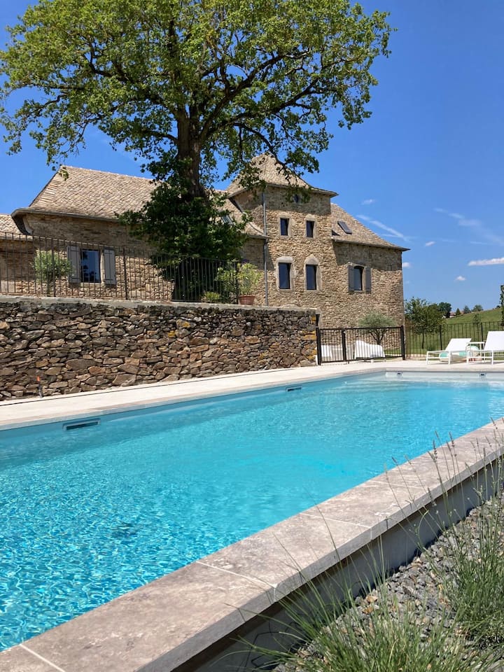 Maison D'exception 5* Avec Piscine & Spa Intérieur - Aveyron