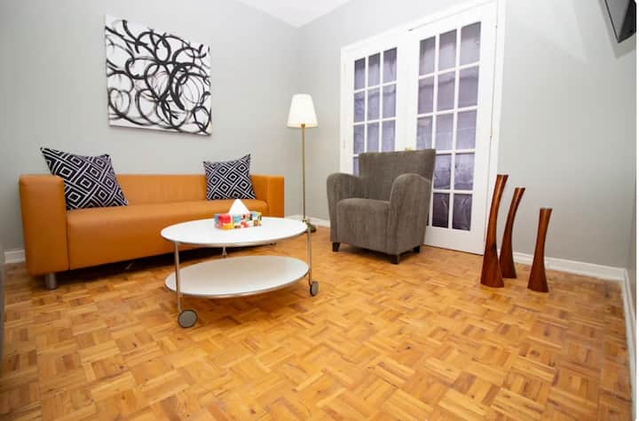 St-denis Montreal Suite 4 - Montreal