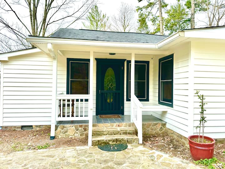 Perfect Cottage Getaway 10 Min Walk Into Town - Highlands, NC