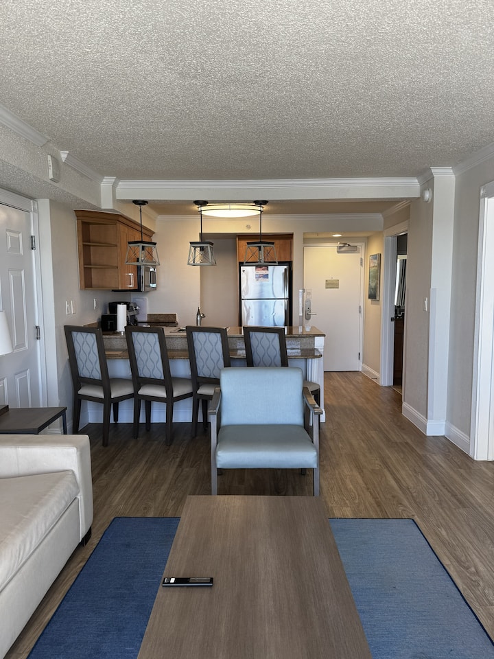 Oceanfront Apartment- Beautiful Sunrise/sunsets - Myrtle Beach, SC