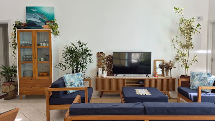 Casa Térrea Com 3 Suítes, Parquinho E Cisterna - Governador Celso Ramos