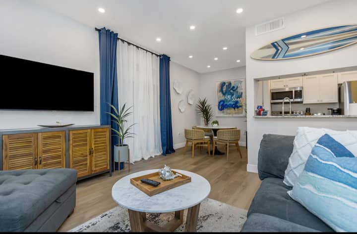 Brand New! Ground Pool Side Condo Clearwater - Pinellas County, FL