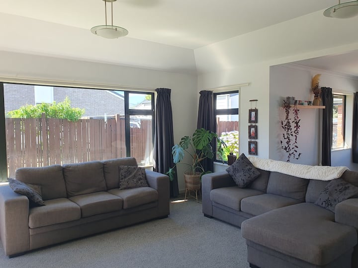 Room For Everyone. - Bannockburn, New Zealand