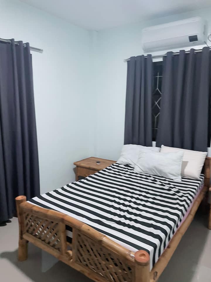 Pilares Guest House Is Comfi - Bantayan