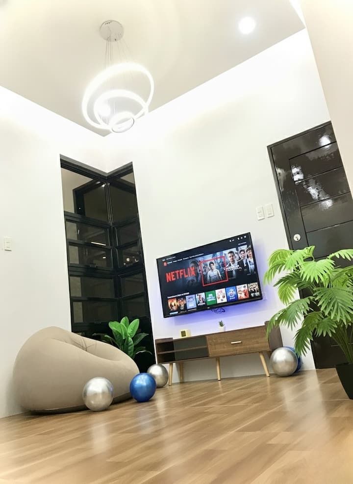 Tiny House Air Bnb - Luzón