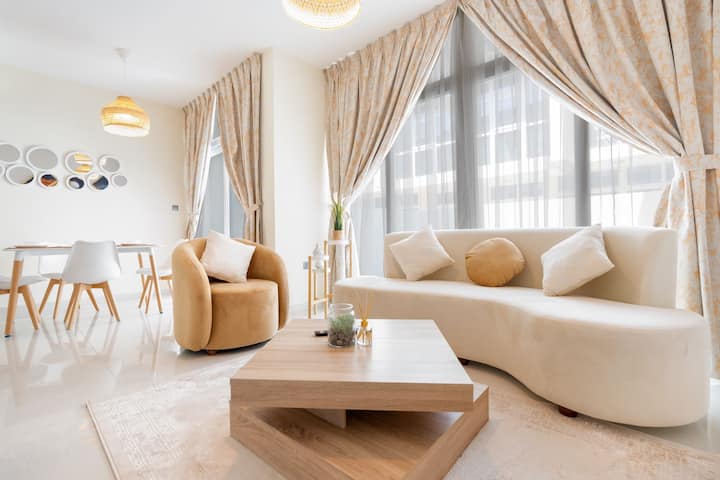 Calm Aesthetic Villa - Damac Hills 2 - Dubai