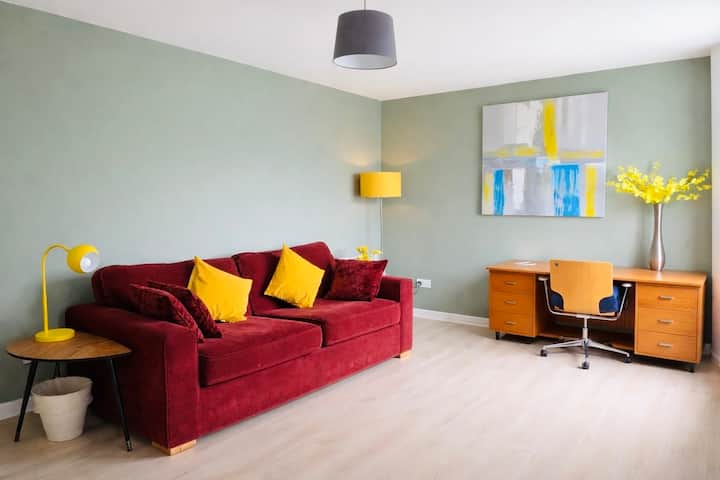 Free Parking, Central Spacious Home: 2 Bath &Lift - Edinburgh