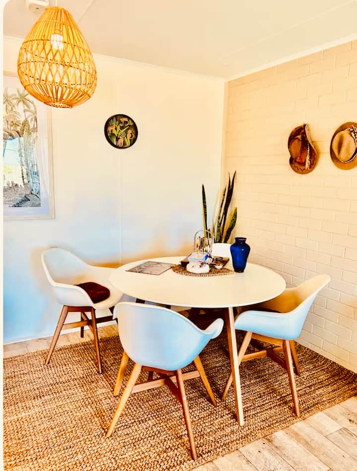 Ningaloo Retreat
Perfect For Solo Or Couple - Exmouth