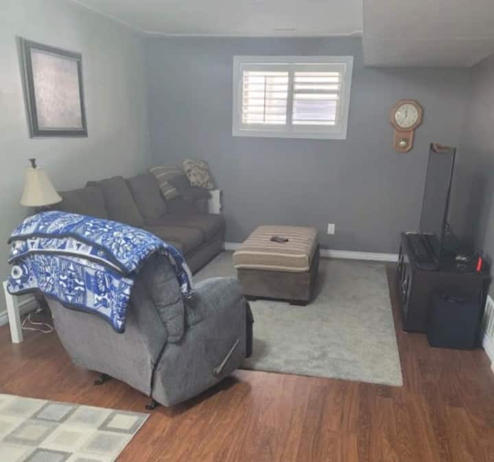 Cozy Retreat - Brantford