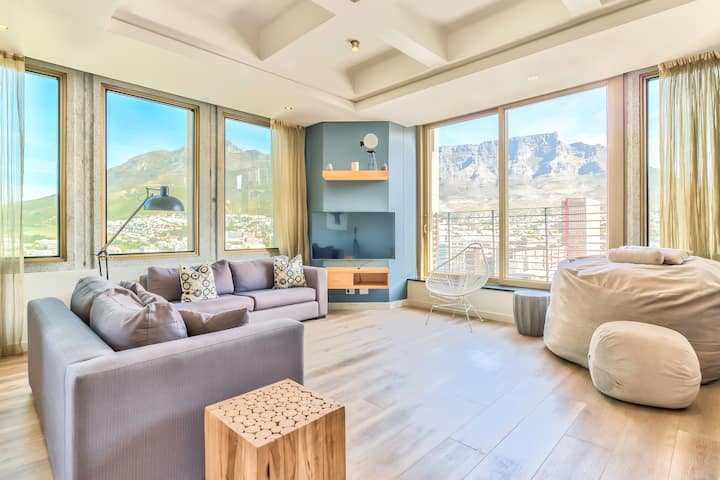 Luxurious 17th Floor Mountain View (No Power Cuts) - Le Cap