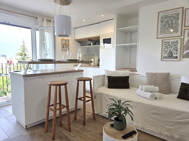 Studio Cosy Balcon Ensoleillé Métro à 8min - Montreuil, France