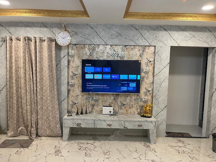 Golden House 1- Luxurious 2 Bhk Appartment - 