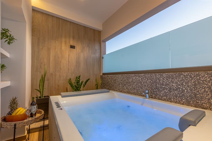 *Hot Tub*5 Min To Beaches*netflix*full Kitchen* - Akyarlar