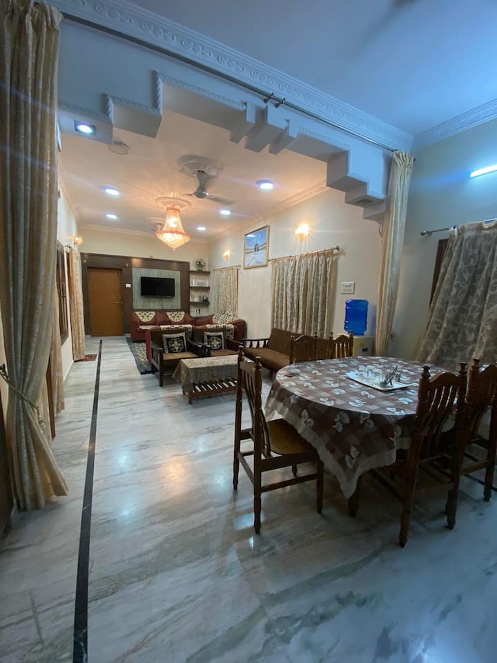 Modern 2bhk Flat Ac Large Living/dinning/kitchen - Hyderabad