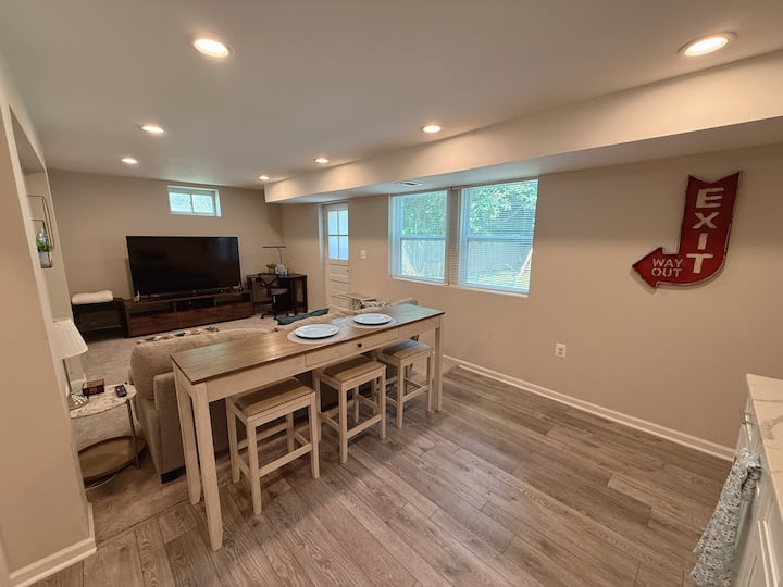 Renovated Private Basement Near Metro - Montgomery County, MD