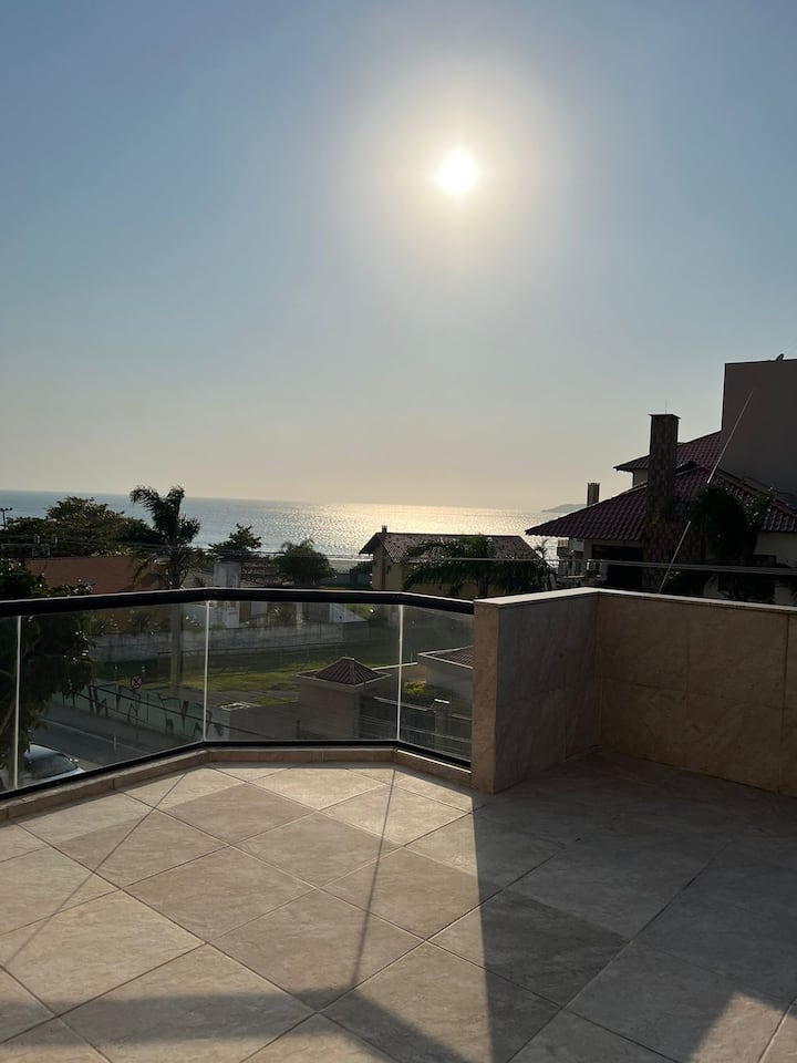 Apartamento C/ Terraço 100m Da Praia Dos Ingleses - Florianópolis