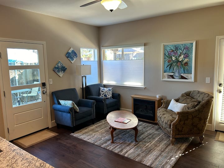 Sunrise Suite - Rava Wines, Paso Robles