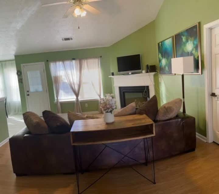 The Cozy Haven Home - Stockbridge, GA